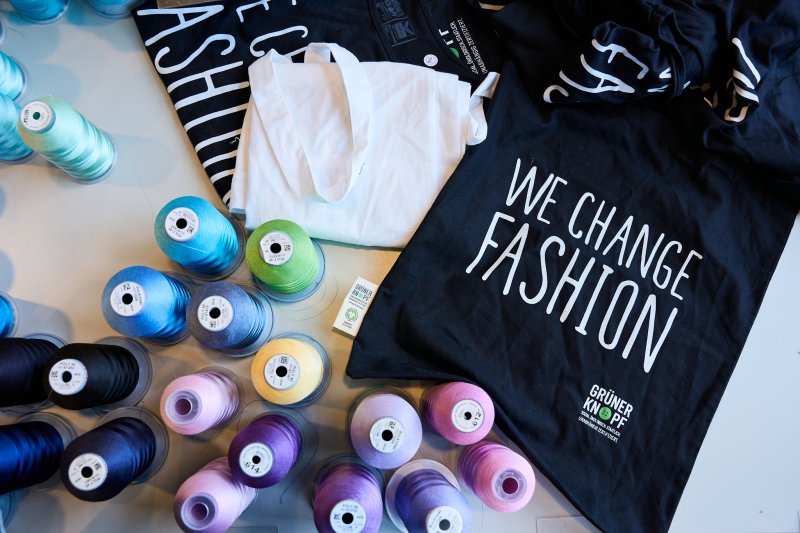 Textilsiegel „Grüner Knopf“ wird weiterentwickelt | textile network ...