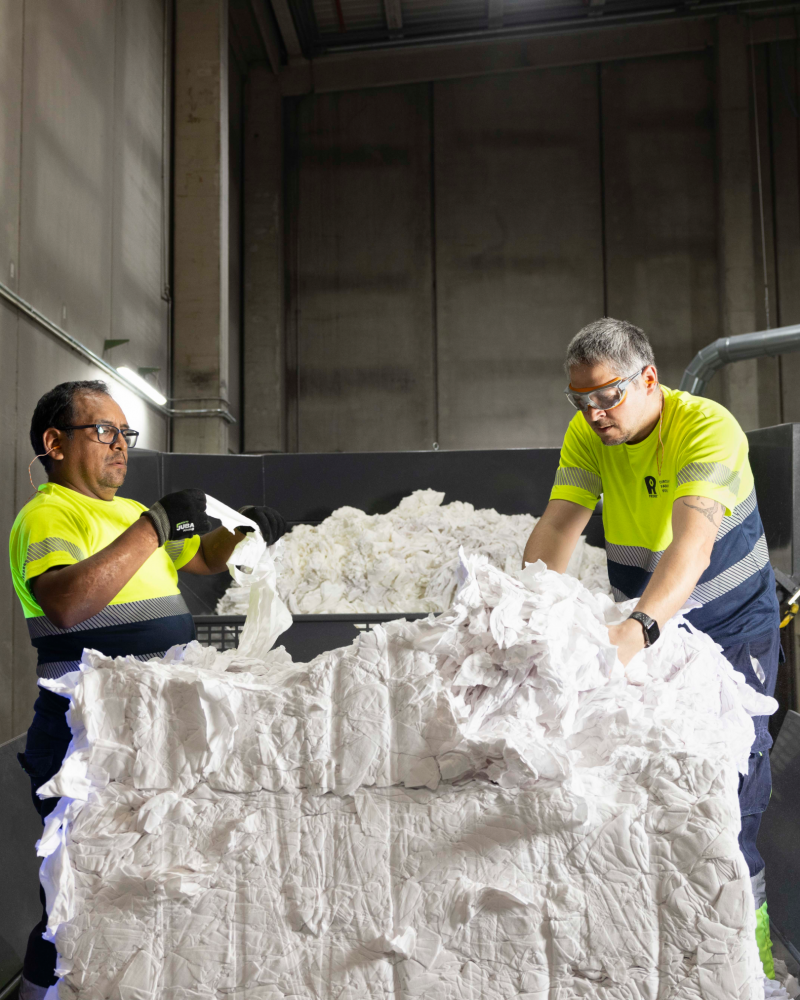 Partnership to develop high-end fabric from recycled cotton | textile ...