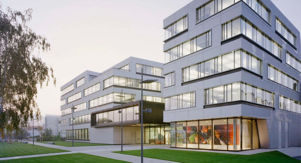 s.Oliver setzt auf Digital Experience Management | textile network ...